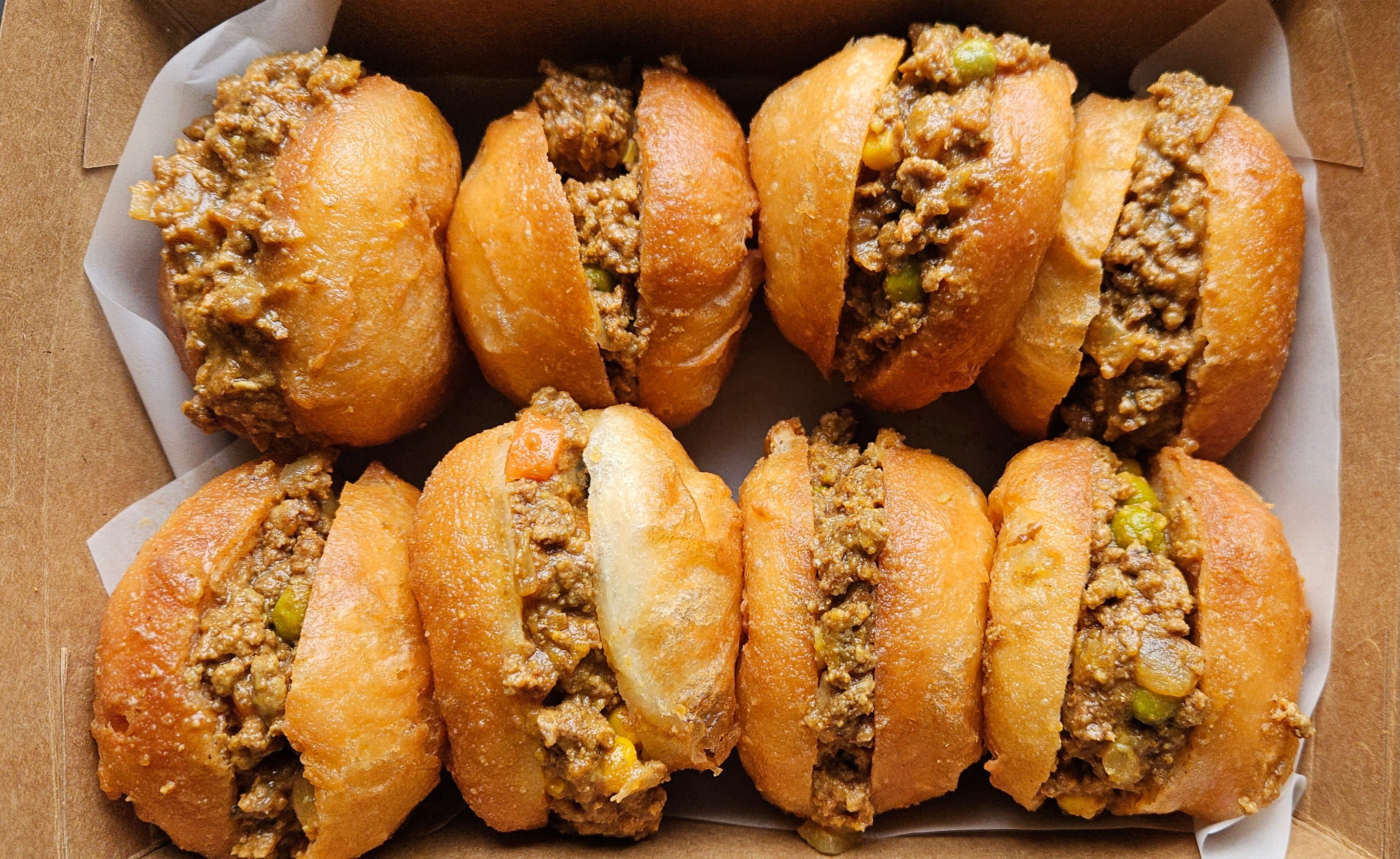 Vetkoek & Beef Curried Mince Small - Pack of 8 – PADKOS